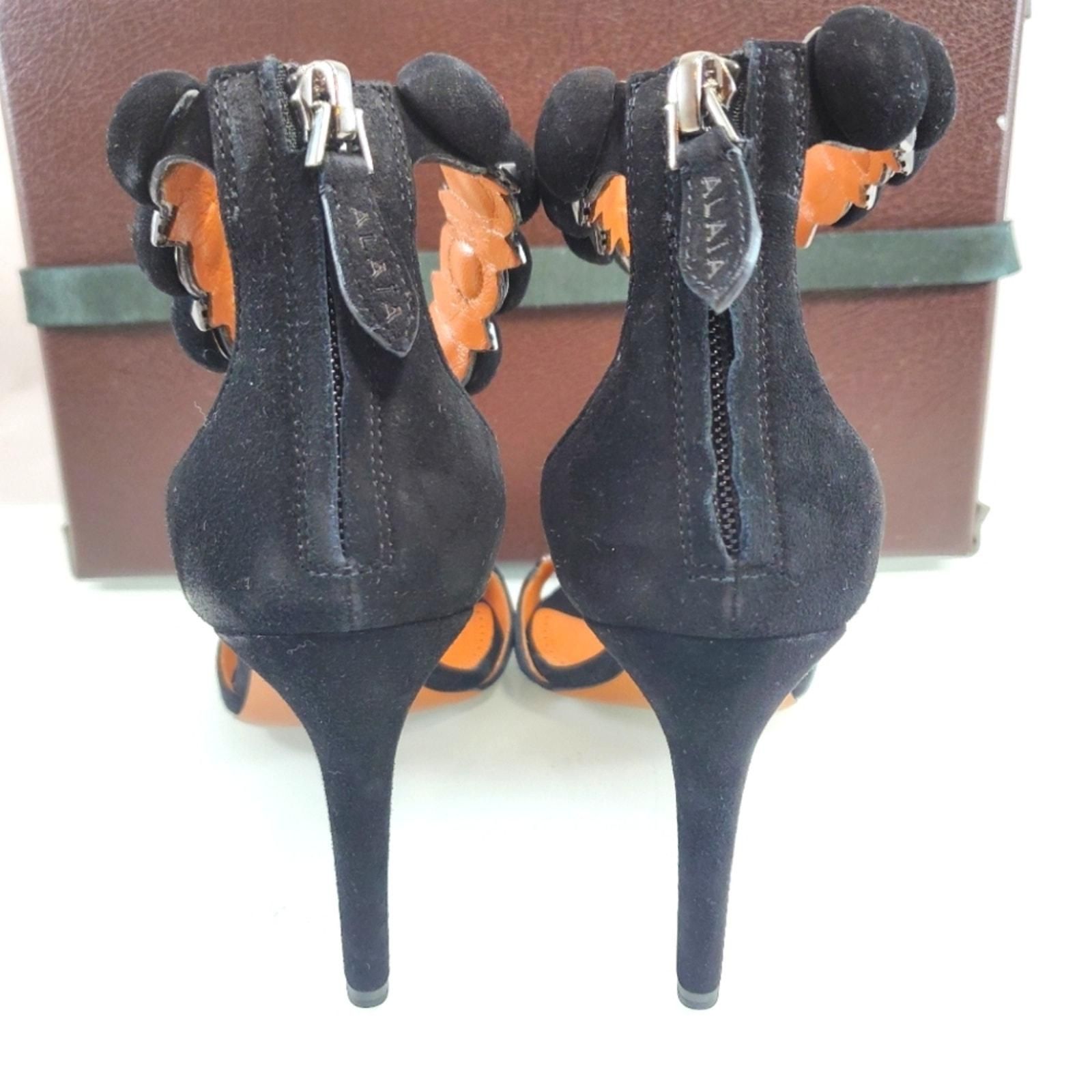 NWT$1,300 ALAIA La Bombe Stud Suede Ankle-Wrap High-Heel NWT$1,300 ALAIA La Bombe Stud Suede Ankle-Wrap High-Heel