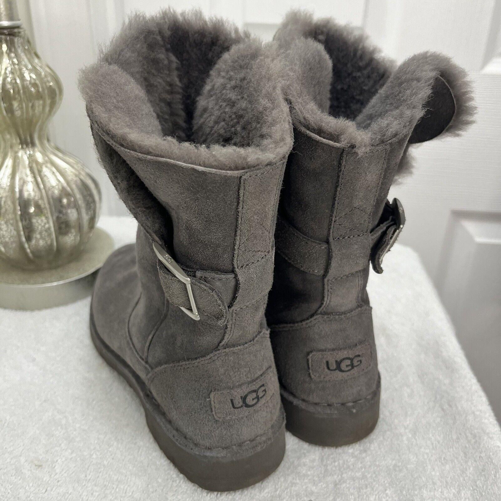 UGG Australia JANNIKA SUEDE SHEEPSKIN CUFFABLE Charcoal BOOTS 1017504 Buckle Sz7 Whatnot Buy Sell Go Live
