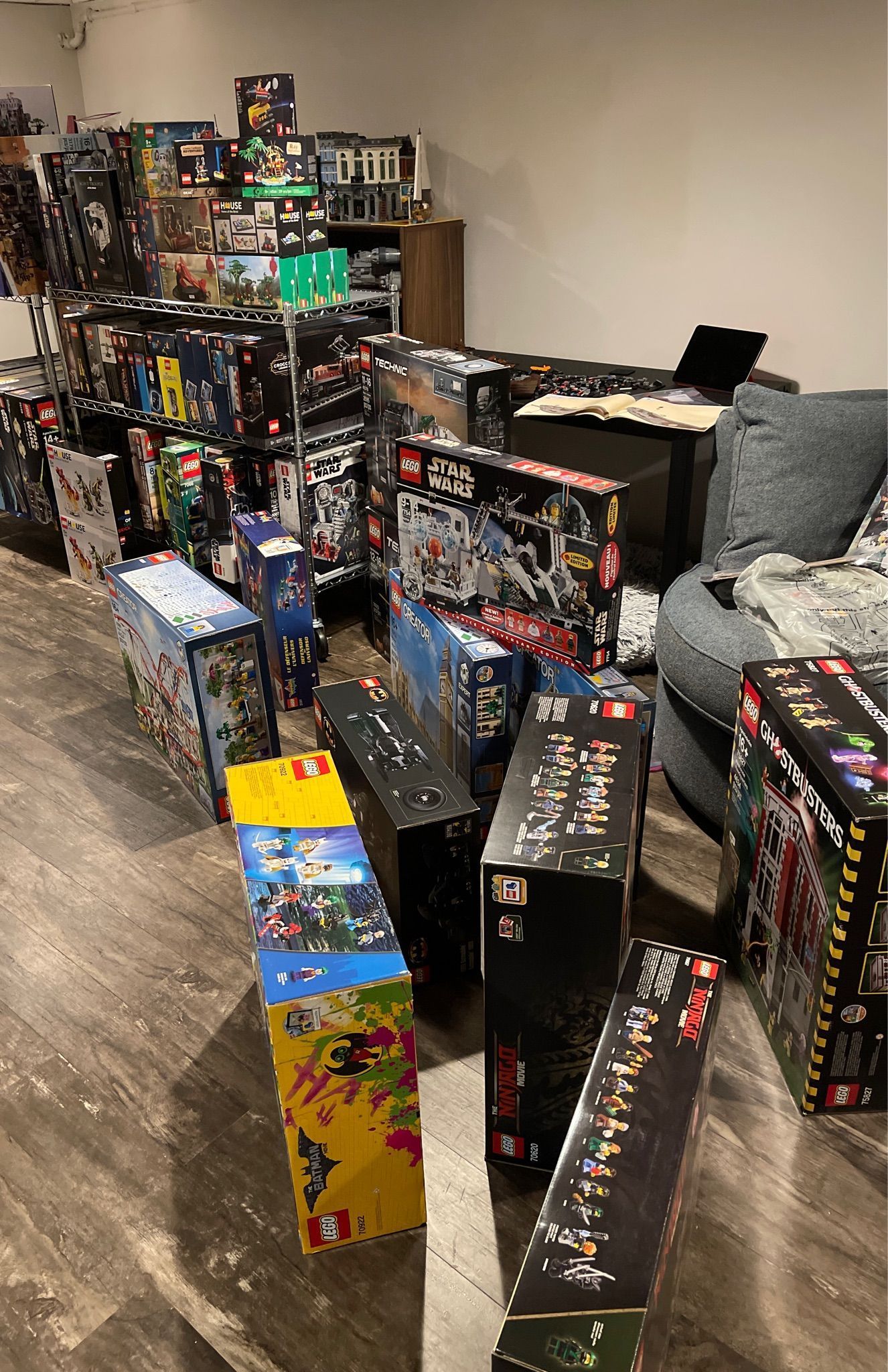 Whatnot - LEGO Sets on Saturday!! Livestream by amora004 #legos