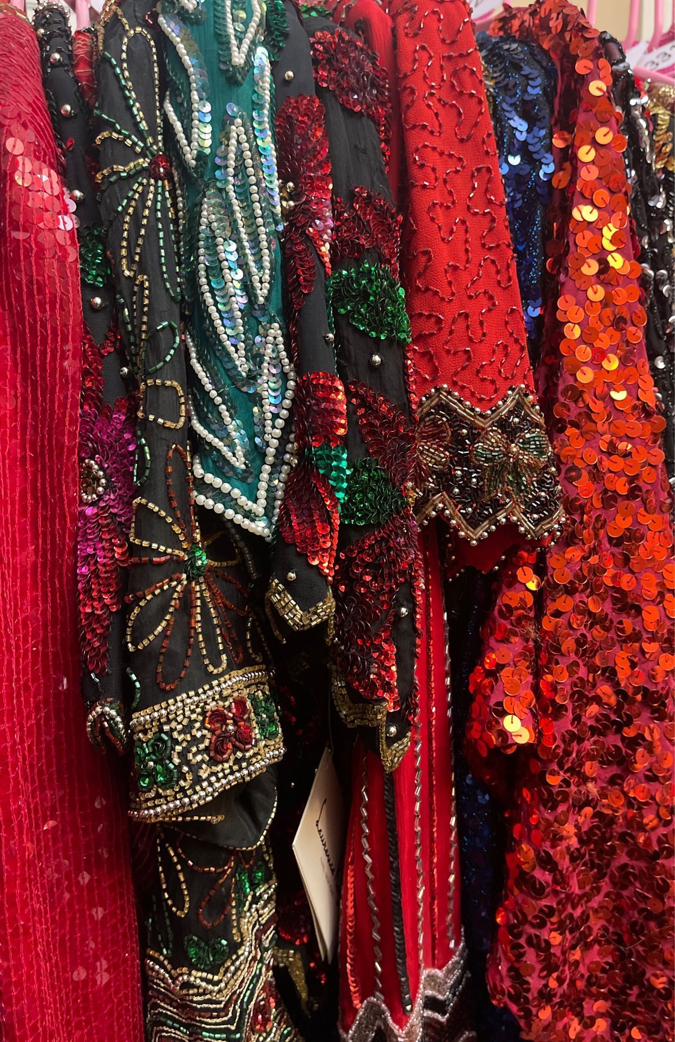 Whatnot - Pop up holiday Sequins & Beaded Livestream by snobvintage # ...