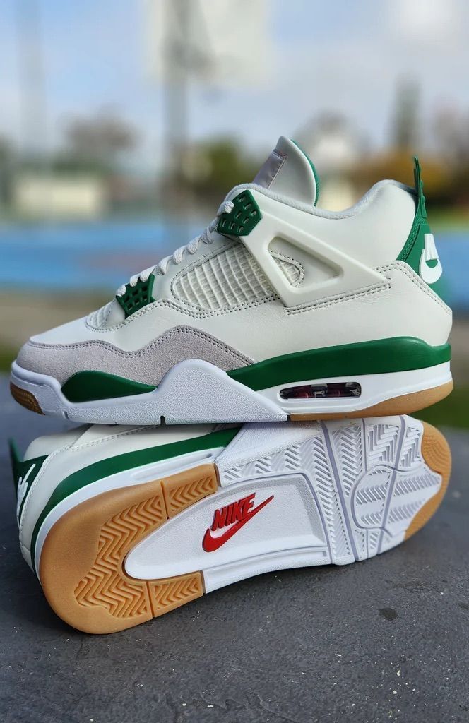 Whatnot - RETAIL AJ4 SB PINE GREEN Livestream by bernkicks #sneakers Whatnot - RETAIL AJ4 SB PINE GREEN Livestream by bernkicks #sneakers