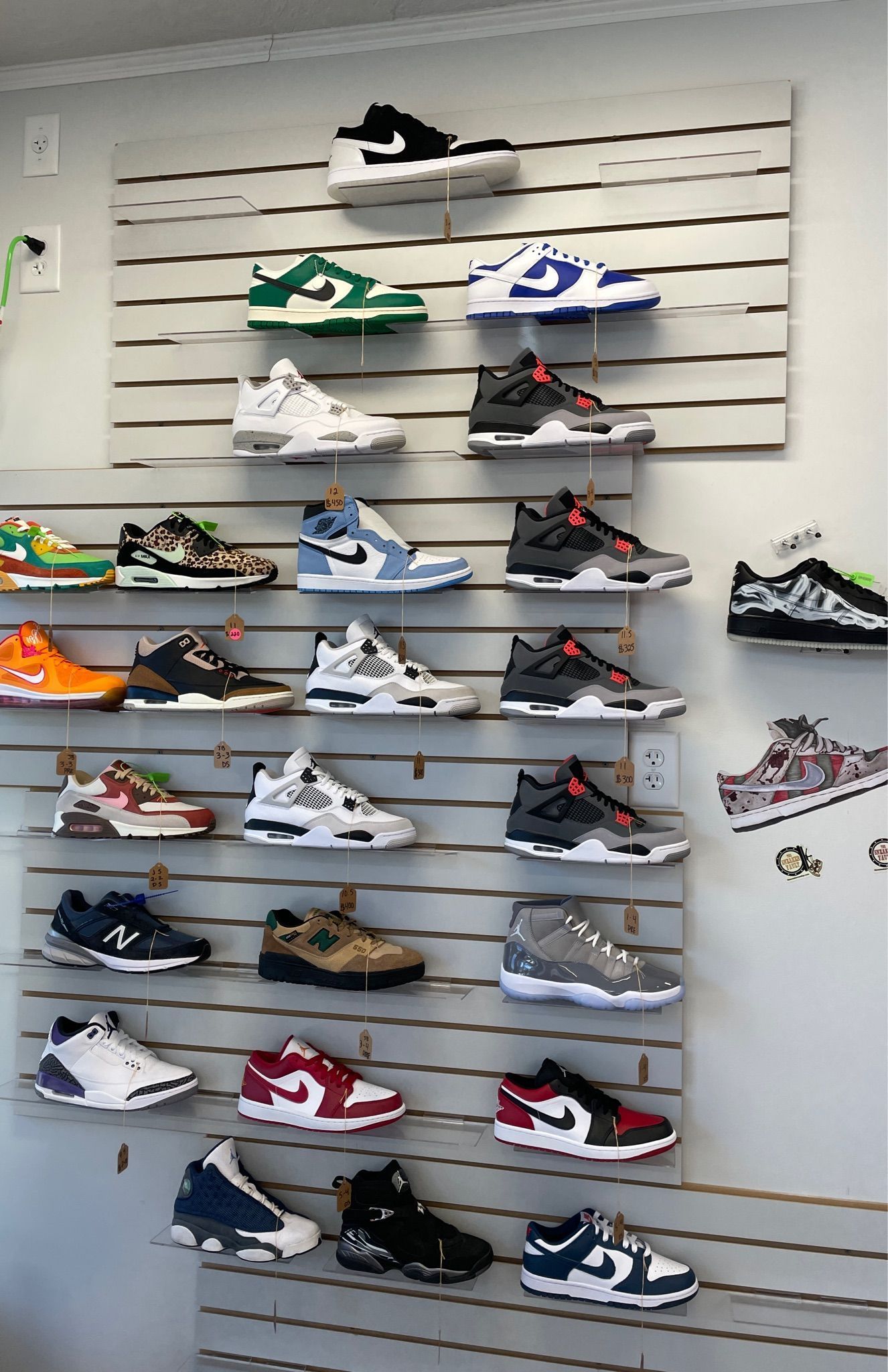 Whatnot - THE SNEAKER VAULT QC . Come kick it!!! Livestream by ... Whatnot - THE SNEAKER VAULT QC . Come kick it!!! Livestream by ...