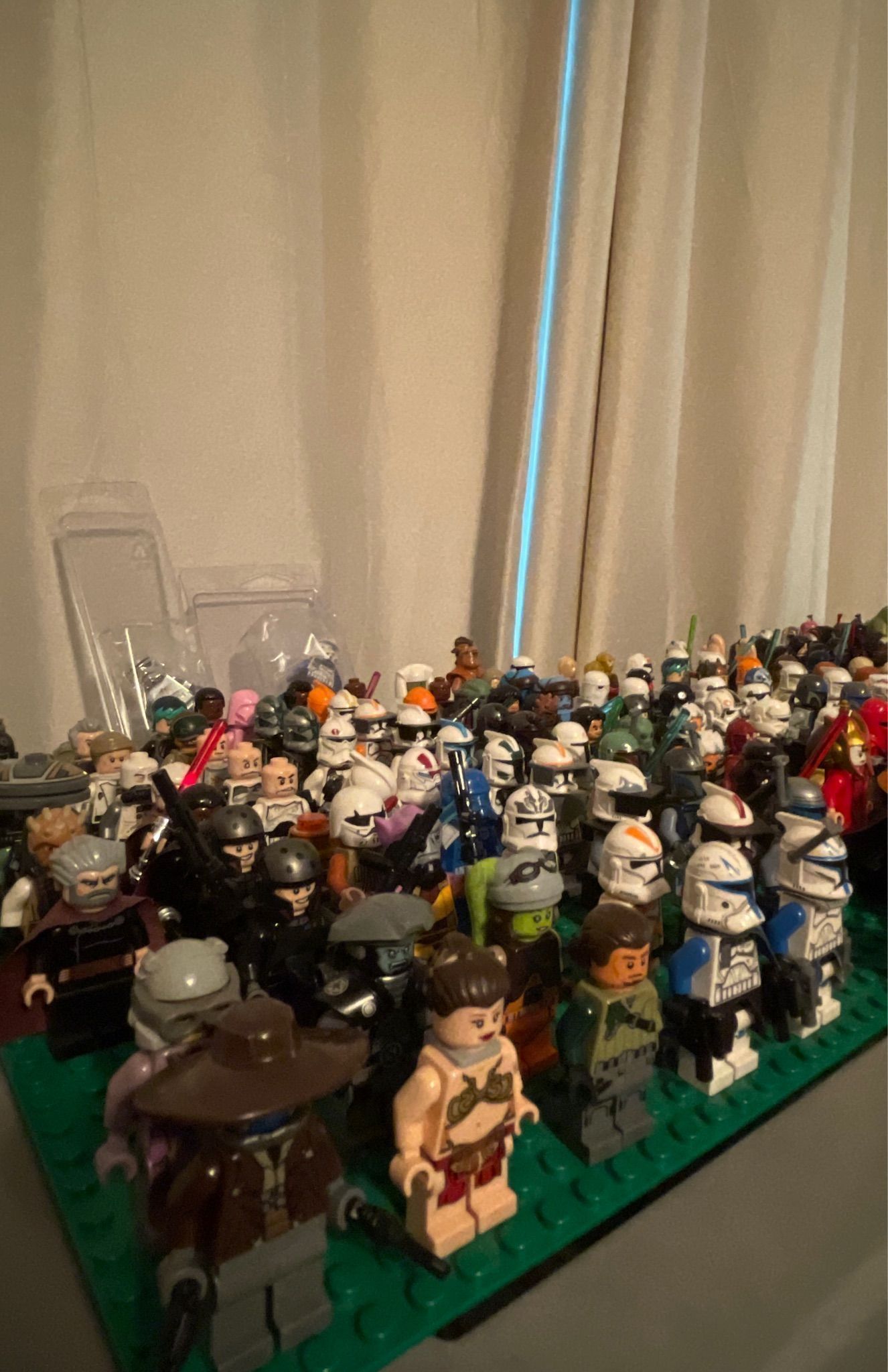 Whatnot - $1 starts High end lego starwars mini figs Livestream by tbd ...