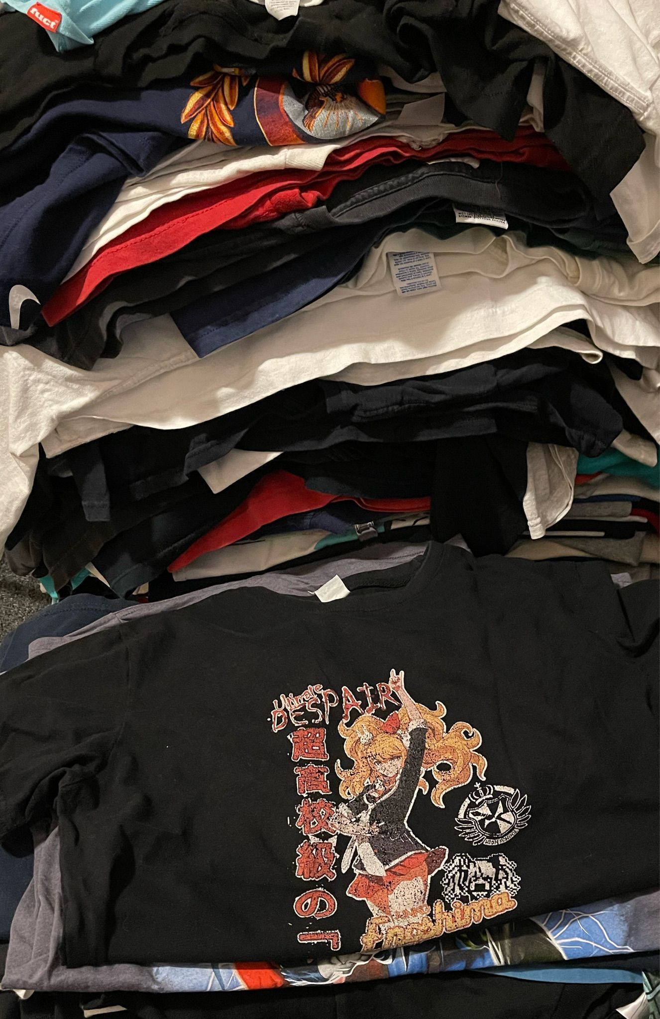 Whatnot - 1 DOLLAR STARTS ON EVERYTHING ! VTG / Y2K TEES Livestream by ... Whatnot - 1 DOLLAR STARTS ON EVERYTHING ! VTG / Y2K TEES Livestream by ...