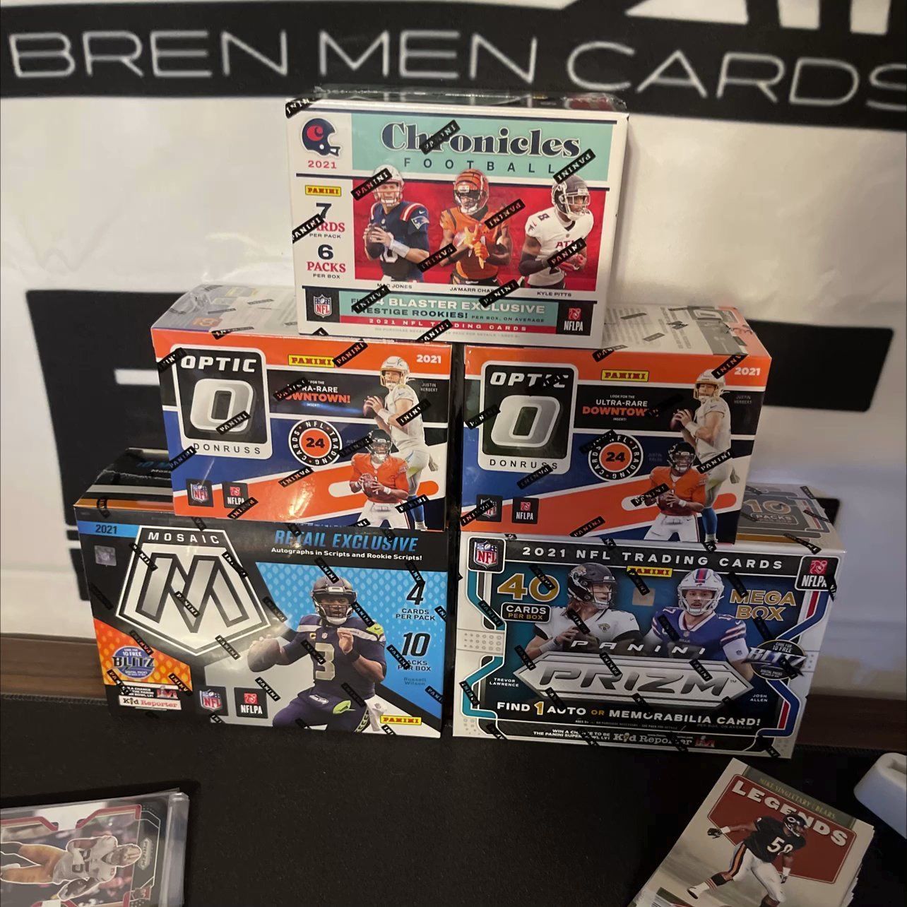 Whatnot - WAKE UP ITS NFL BREAKS TIME Livestream by brenmencards #football