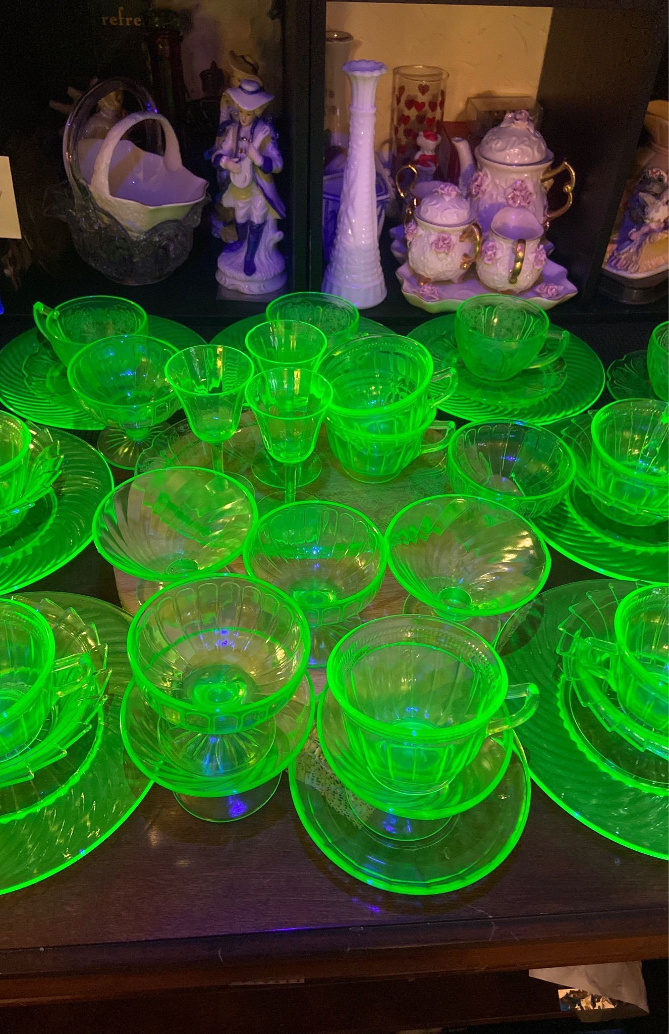Whatnot - Nothing but uranium glass, $5 start glowy glass show Livestream by coolwolf101 # ...