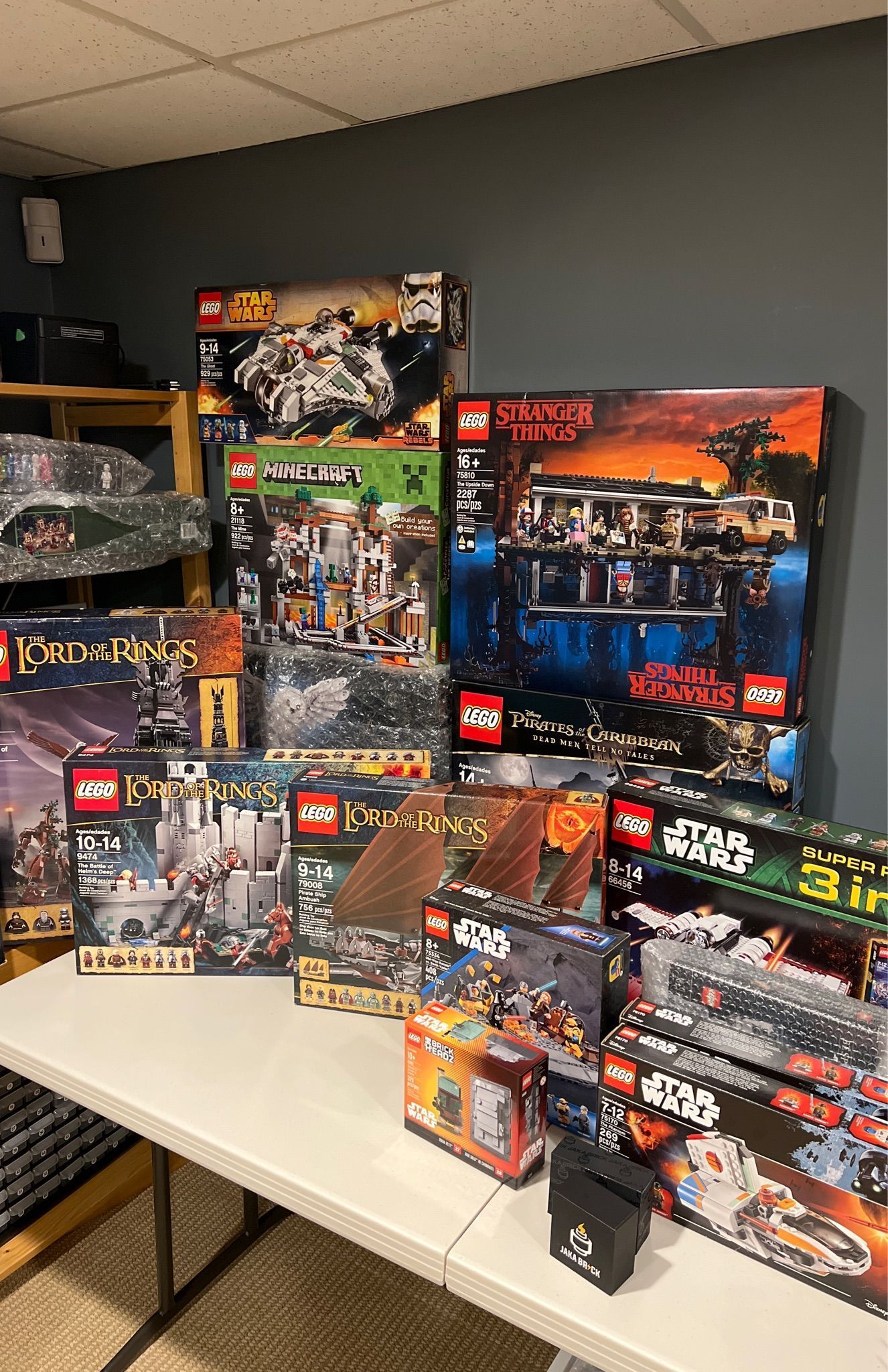 Whatnot - MASSIVE SET AUCTION + ATTE GIVEAWAY Livestream by hdbrickz #legos Whatnot - MASSIVE SET AUCTION + ATTE GIVEAWAY Livestream by hdbrickz #legos