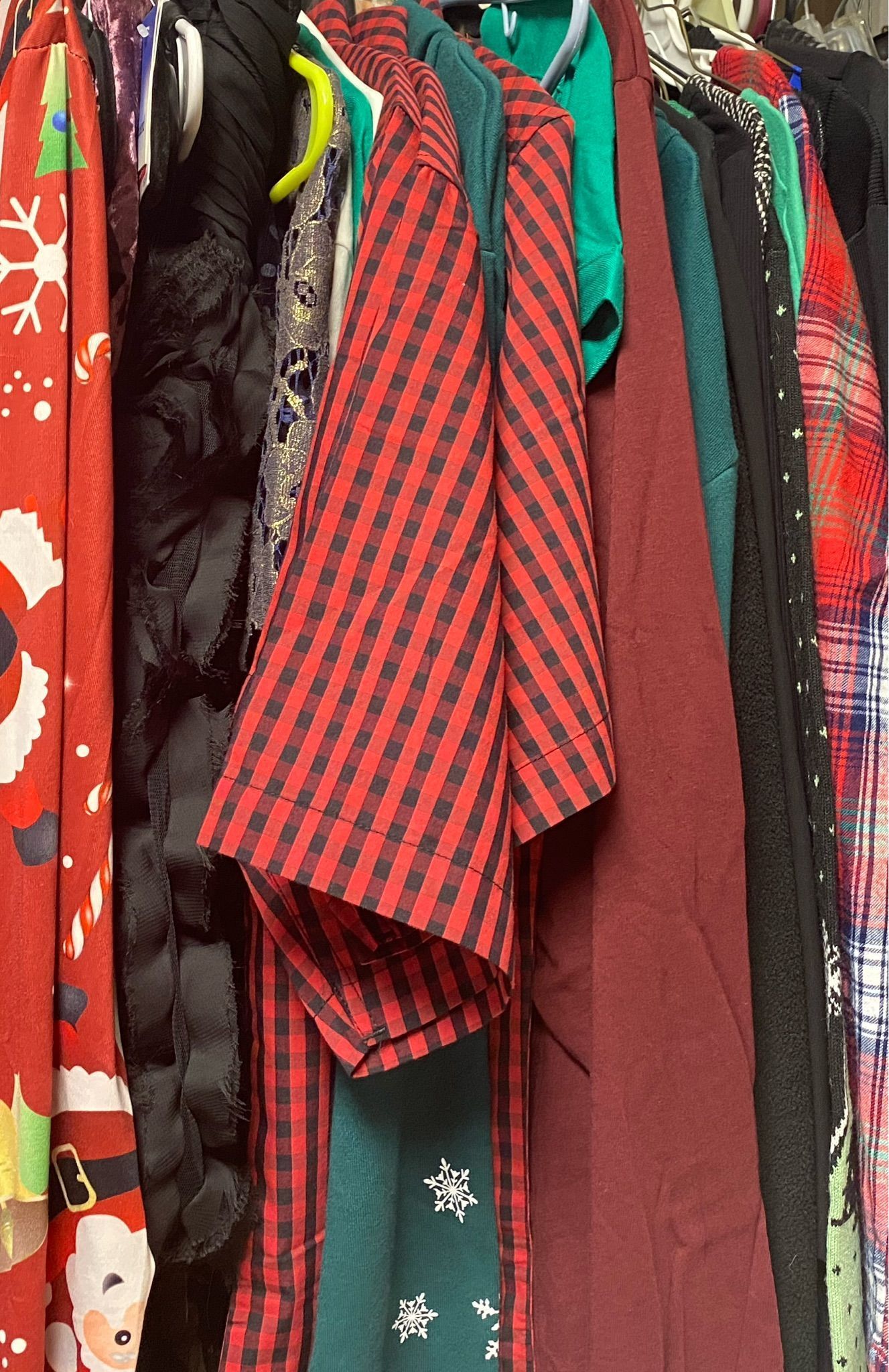 Whatnot - Holiday Looks Blow Out Party!! Livestream by loribeth2162 # ...