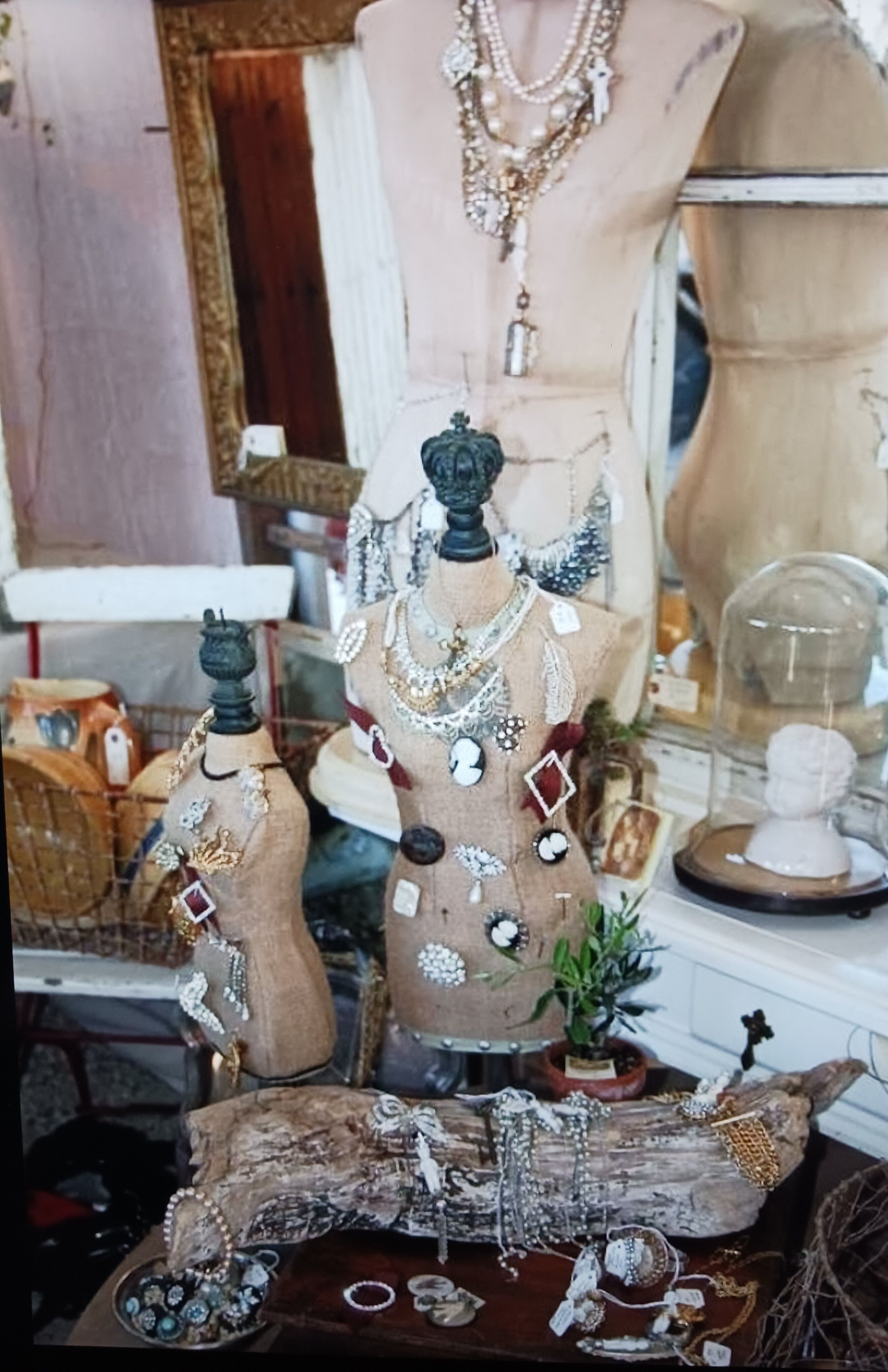 Whatnot - JEWELRY JEWELRY JEWELRY!! Huge Estate Sale 1000's of Unique ... Whatnot - JEWELRY JEWELRY JEWELRY!! Huge Estate Sale 1000's of Unique ...