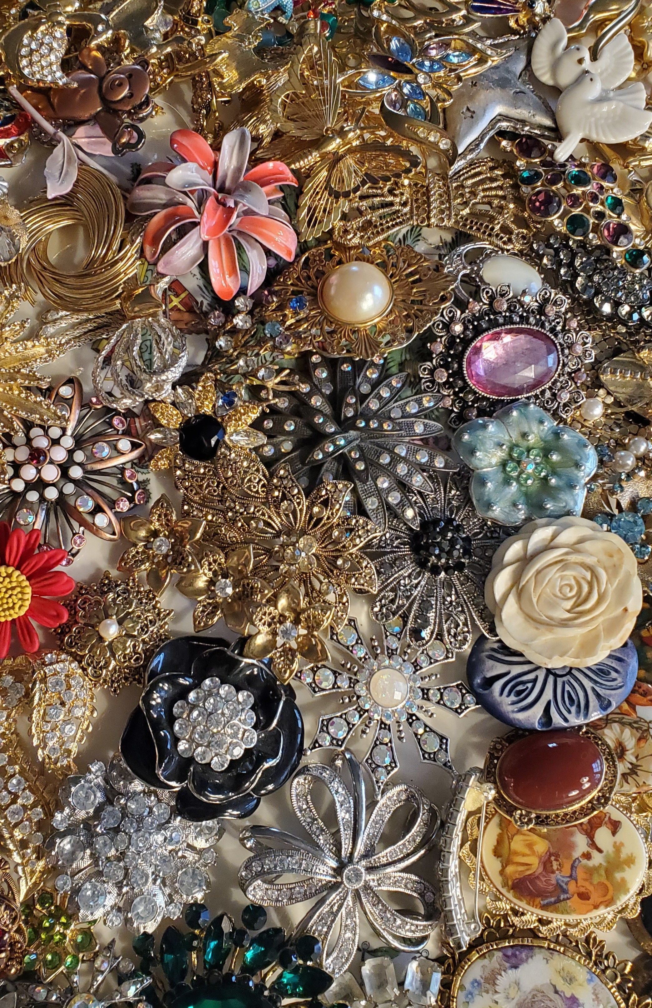 Whatnot - Jewelry Jewelry Jewelry Livestream by lisa_sorce #vintage ...