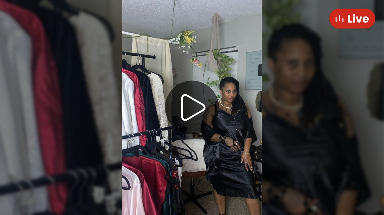 @the_nostalgia_nook's Livestream on Whatnot