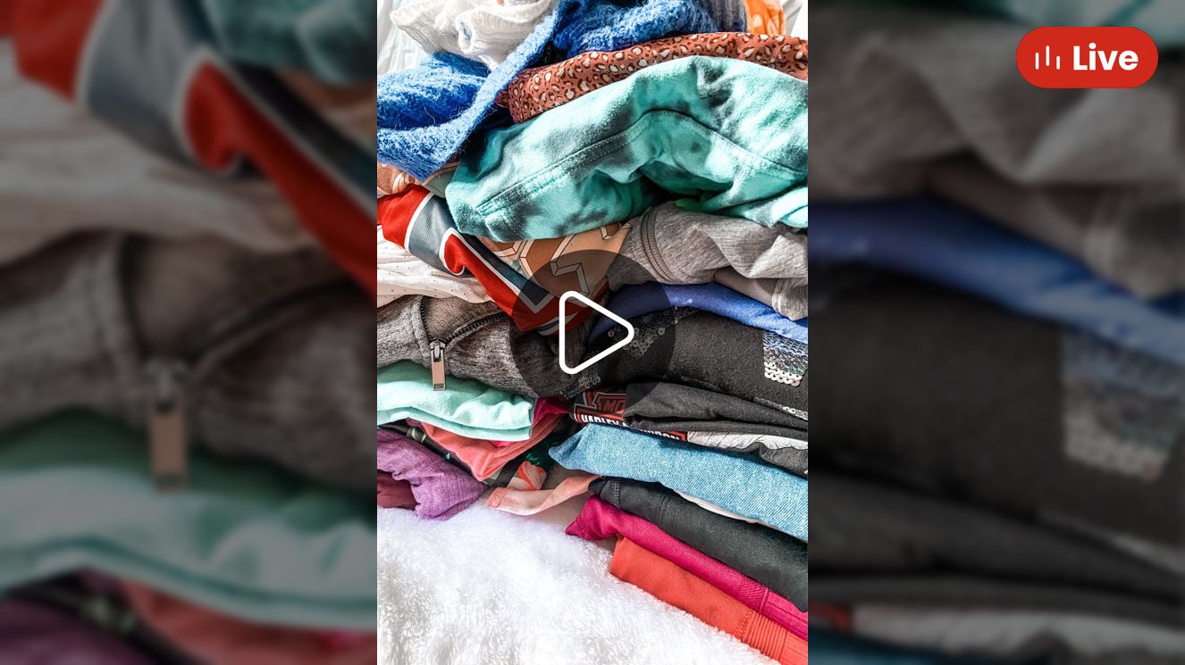 Whatnot - $2 starts!! name brand items!🤍 Livestream by shopalananicole ...