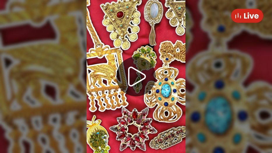 Whatnot - VTG HIGH END NAME BRAND VAULT ⚜️ RHINESTONE COSTUME JEWELRY ...