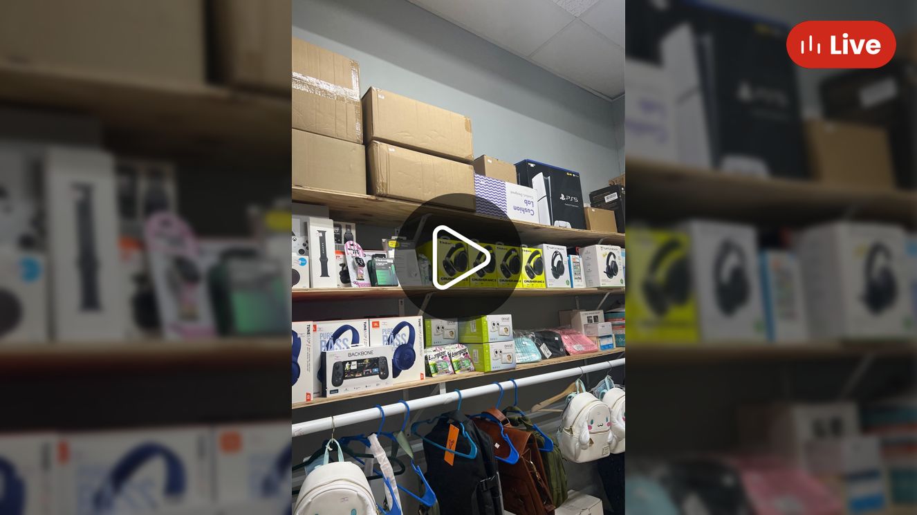 @outletshop's Livestream on Whatnot