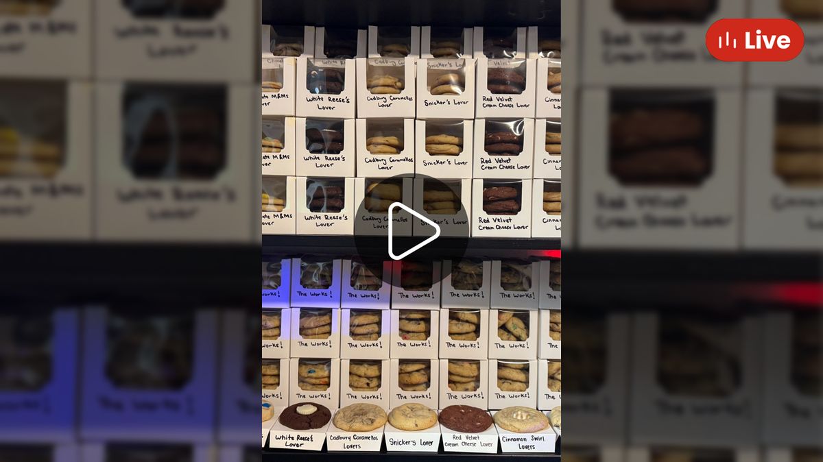 🍪 *NEW FLAVORS* FRESHLY BAKED COOKIES! 🍪 · @dizzy_miss_lizzy · Whatnot ...