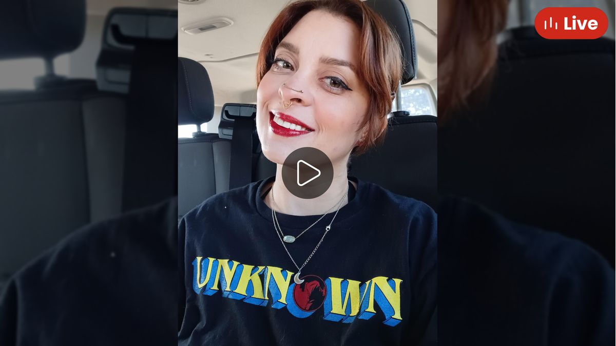 Comic Show with Sadie! We are home! · @unknowncomicslive · Whatnot ...