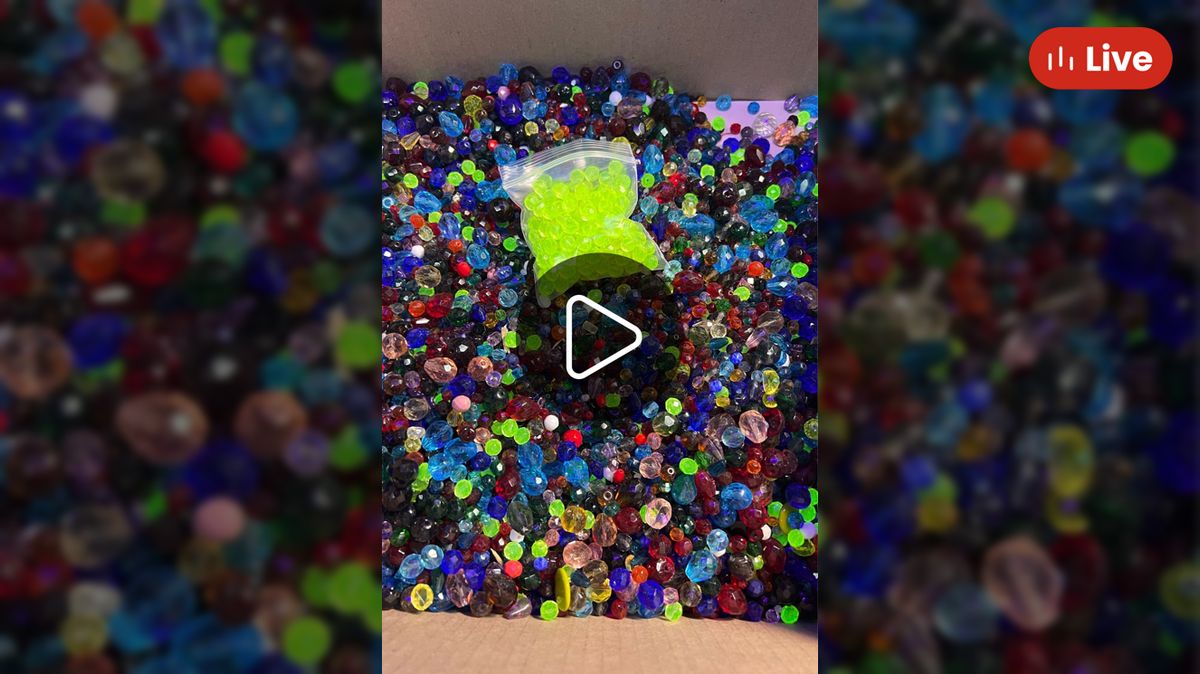 FINAL DAYS of $6 pound Czech Glass Vintage Beads! · @alwaysadeal4u ...