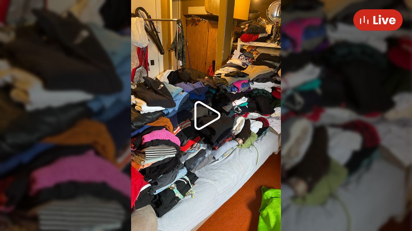 Whatnot - $1 STARTS! WHOLE BUNCH OF NAME BRANDS!! Livestream by ...