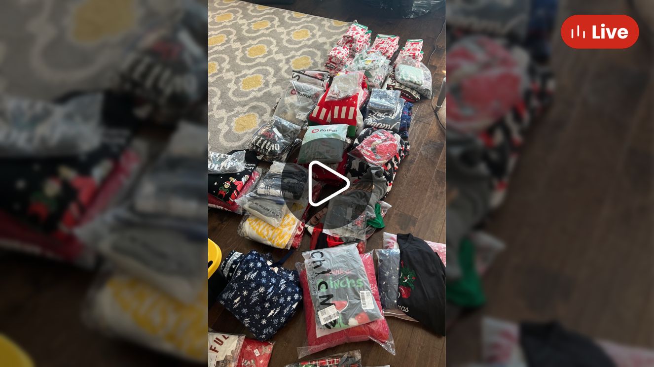 Whatnot - 🔥🔥ALL THINGS CHRISTMAS🔥🔥 PJs, Hats, & More‼️ Bundles ...