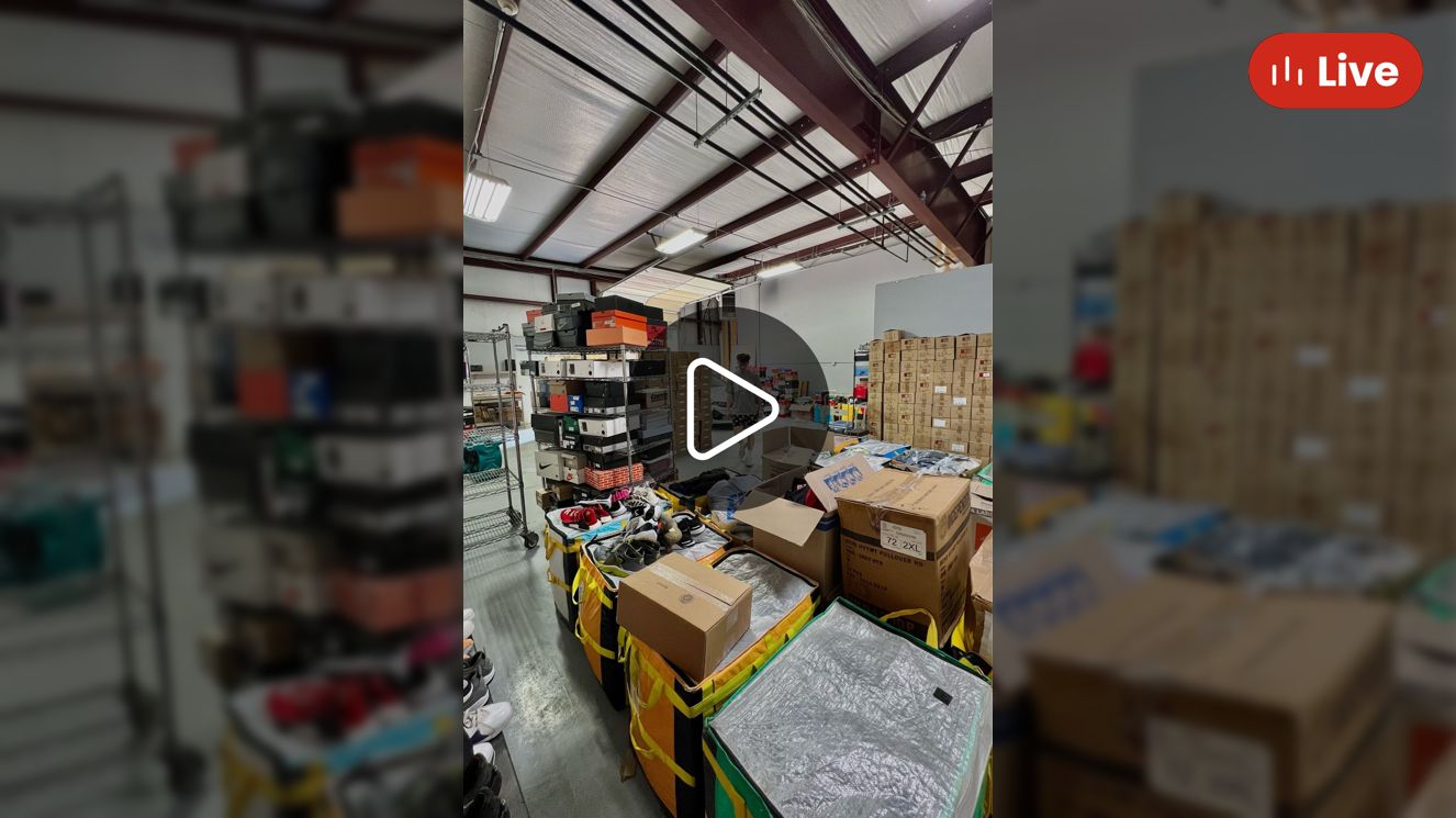 fragmented_soles is live · Sneakers · $1 Starts, Nike, Jordan · Whatnot ...