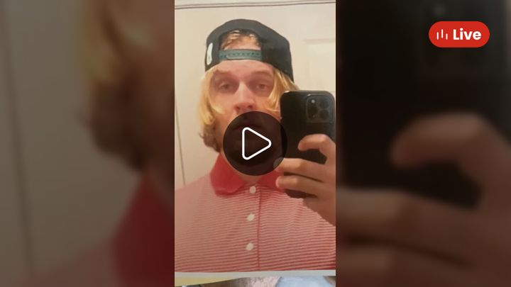 Whatnot - 🫣 BOT’S SECRET STREAM ☝️ Livestream by bot #pokémon_cards