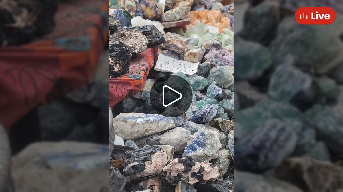 Free giveaway First live show Crystal obsession · .DEACTIVATED.a12f1b87 ...