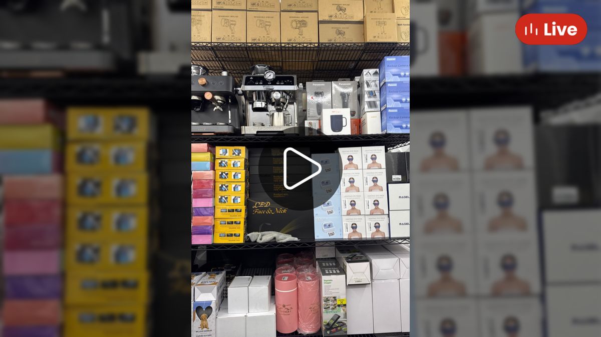 🐺 LUXURY TECH 🐺 🔥 🔥 🔥 Back2Back GIVVYS! · @wolvfliquidation · Whatnot ...