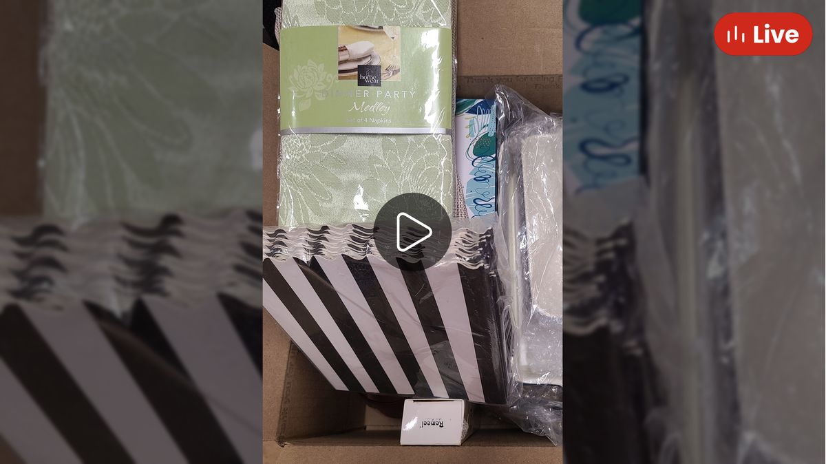 Running the room. See Show Notes · tanddtrading · Whatnot: Buy, Sell ...