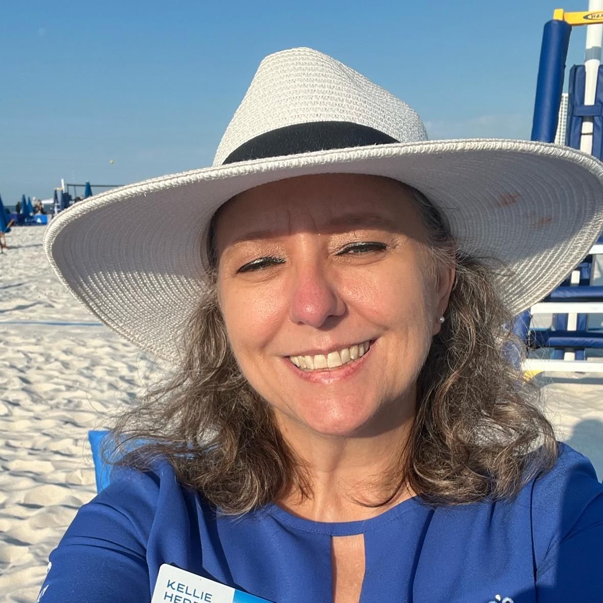 Instant Bag Show. Several Rounds. 12 bags a round. 1st round starting bid $10 2nd Round Starting ...