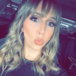 ashleyyy1328 · Ashley Snodgrass · Profile · Whatnot: Buy, Sell & Go Live