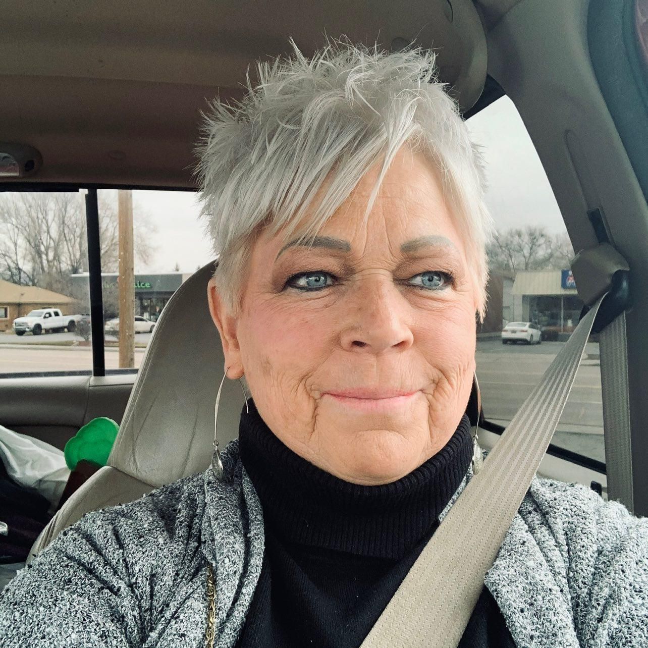 Whatnot - CHRISTMAS ORNAMENTS & JEWELRY Livestream by therobinegg # ...