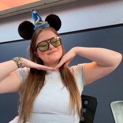 haileywoodstudios · Hailey Bower · Profile · Whatnot: Buy, Sell & Go Live