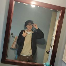 tomnguyen77 · Tom Nguyen · Profile · Whatnot: Buy, Sell & Go Live