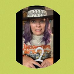 radstudios · Ashley Duarte · Profile · Whatnot: Buy, Sell & Go Live