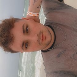 @mikeyferguson · Mikey Ferguson · Profile · Whatnot: Buy, Sell & Go Live