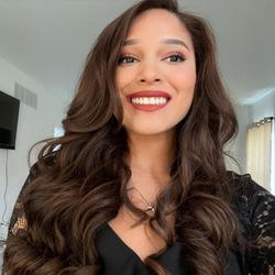 sarah_imp · Sarah Carrasquillo · Profile · Whatnot: Buy, Sell & Go Live