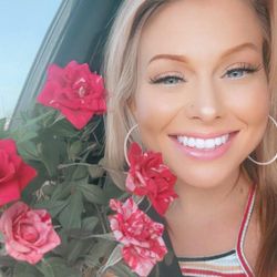 @the_best_products · Hali Baby · Profile · Whatnot: Shop, Sell, Connect