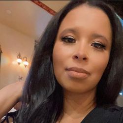 aishastar · Aisha · Profile · Whatnot: Buy, Sell & Go Live