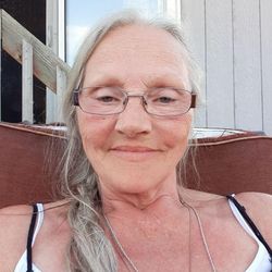 13peaches · Sherry long Sals Macrame Shop · Profile · Whatnot: Buy, Sell & Go Live