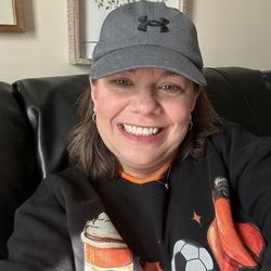 steph011412 · Stephanie Agee · Profile · Whatnot: Buy, Sell & Go Live