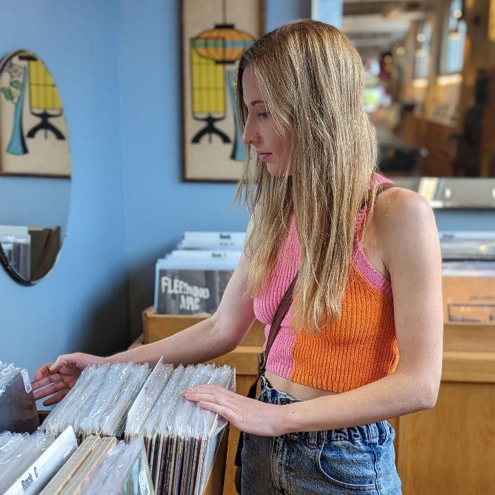 @eskee_knows_vinyl's Livestream on Whatnot