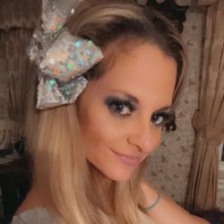 @lizcapralaglovequeen · Liz Capra LA Glove Queen · Profile · Whatnot ...