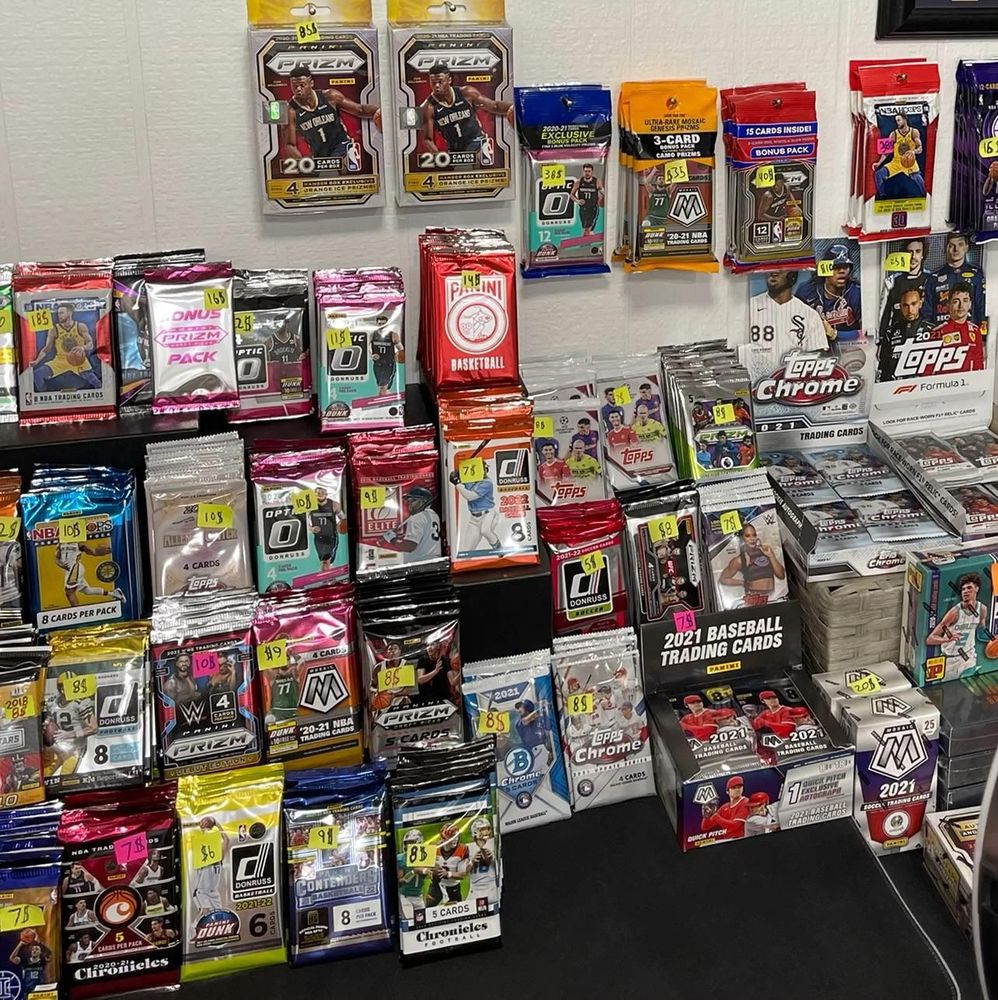 Whatnot - PICK A PACK WITH NO CAP 🙅🏻‍♂️🧢🔥 Livestream by no_cap_cards # ...