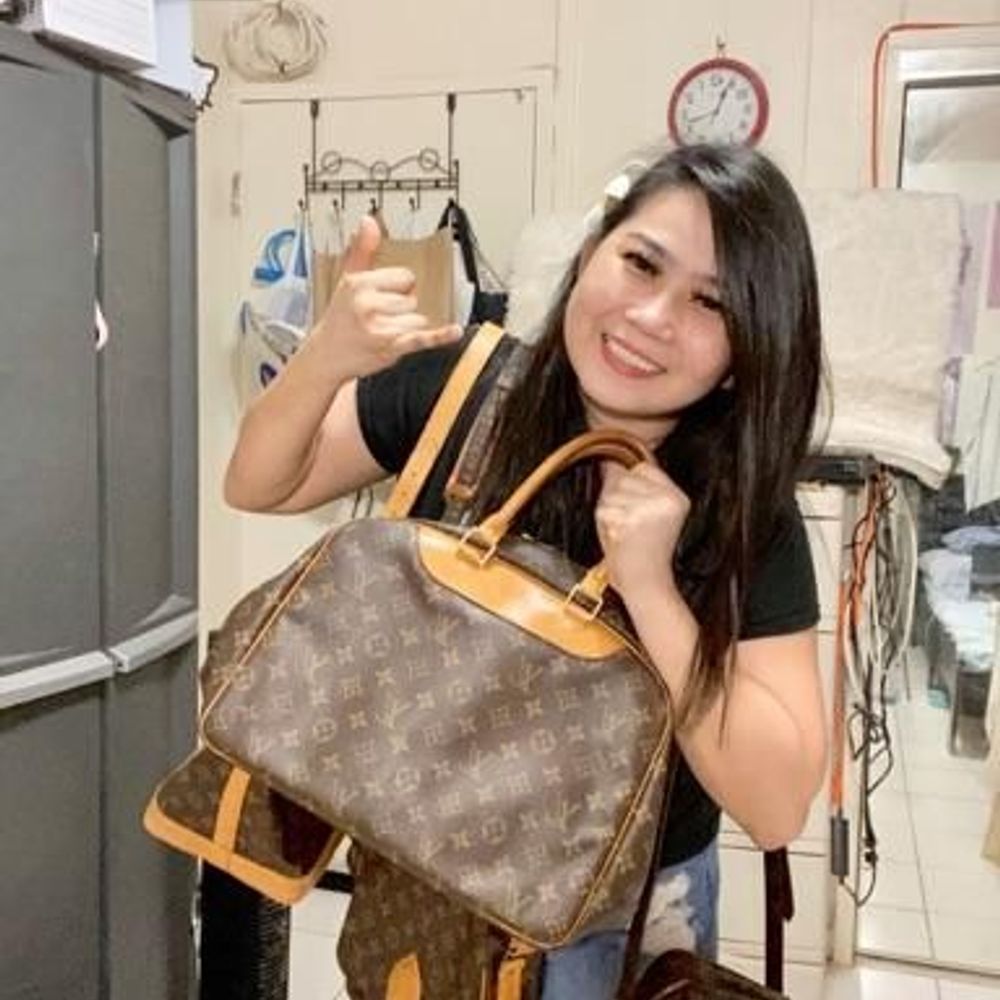 Whatnot - FREE Entrupy Certificate | Vintage & Preloved Luxury Handbags ...