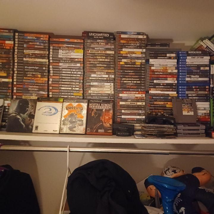 Whatnot - quick pop up show Livestream by uncledealsandcaycay #modern_games