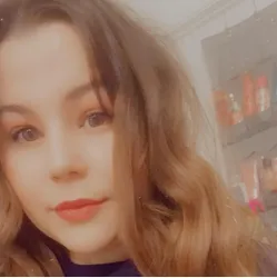 @pooler_laura's Seller profile on Whatnot