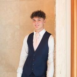 Livestream shopping by ashton_taylor