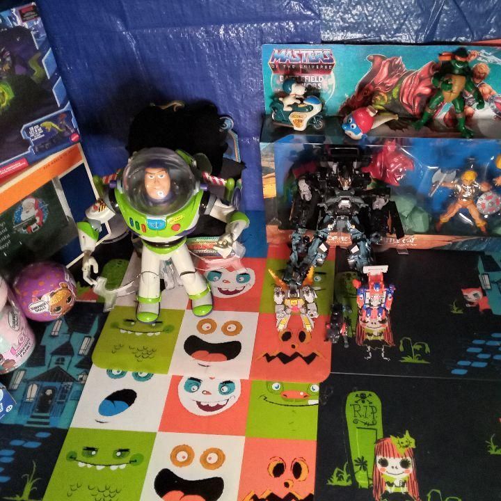 Whatnot - Getting loose!! Vintage and newer loose figures!. $5 starting ...