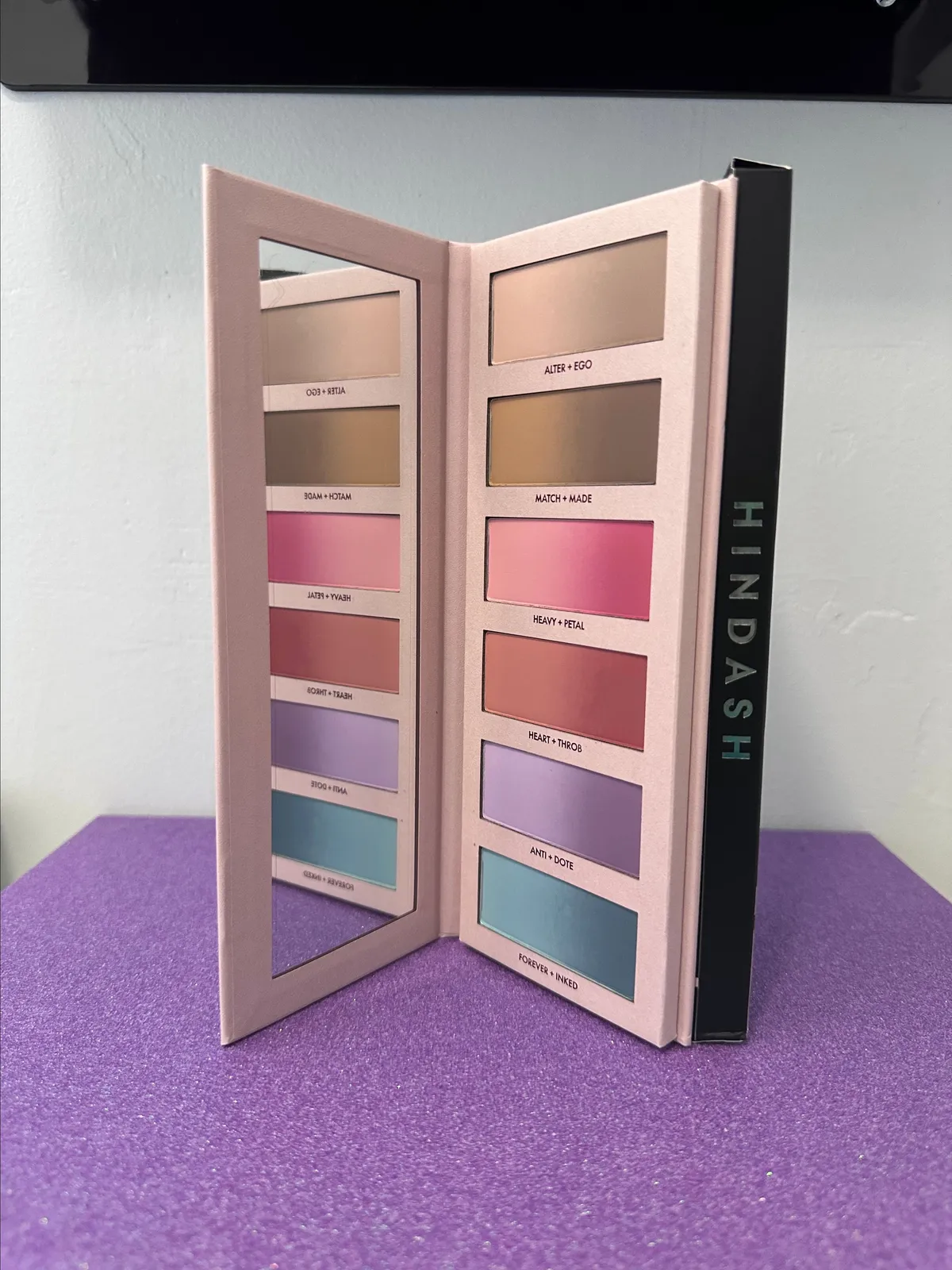 Hindash Monochromance Gradient Palette · Whatnot: Buy, Sell & Go Live