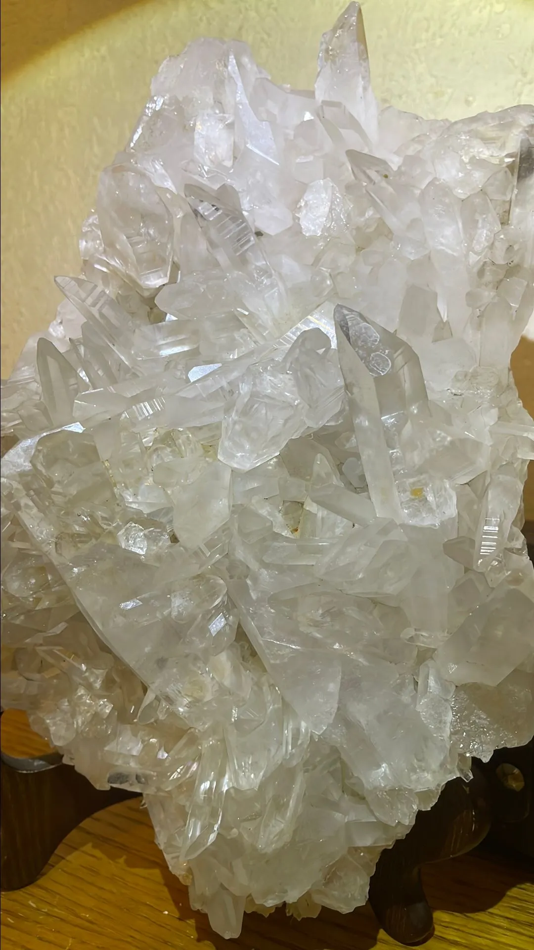 Natural Himalayan clear crystal quartz 5.5lb · Whatnot: Buy, Sell & Go Live